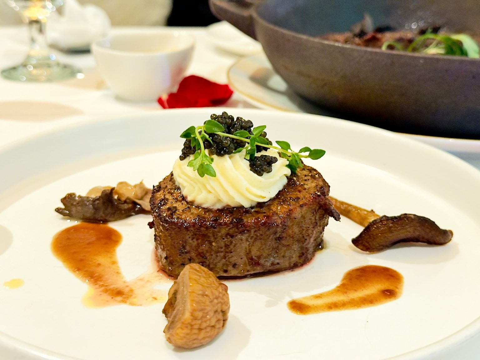 ossetra-eggs-fine-dining | Clover Aardklop